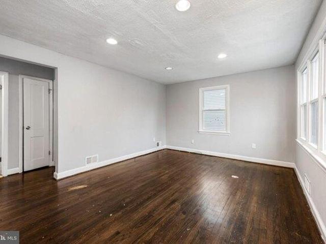 house with 4 bedroom, Capitol Heights MD ES104899203