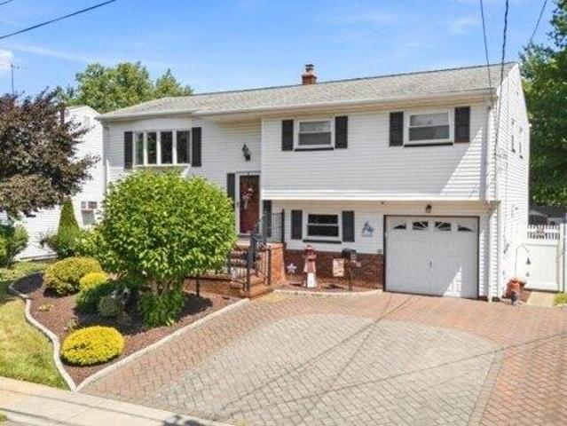 house with 4 bedroom, Carteret NJ DS104266502