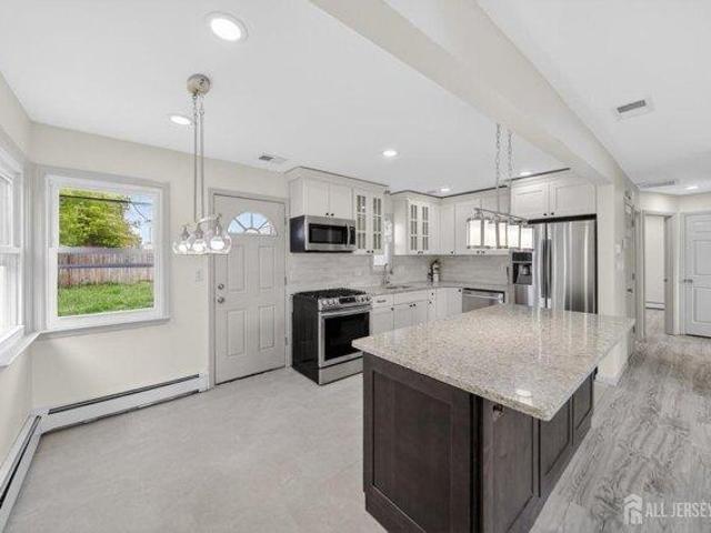 house with 4 bedroom, Carteret NJ ES103186824