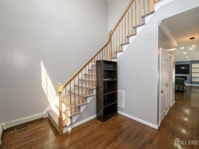 house with 4 bedroom, Carteret NJ ES104539319