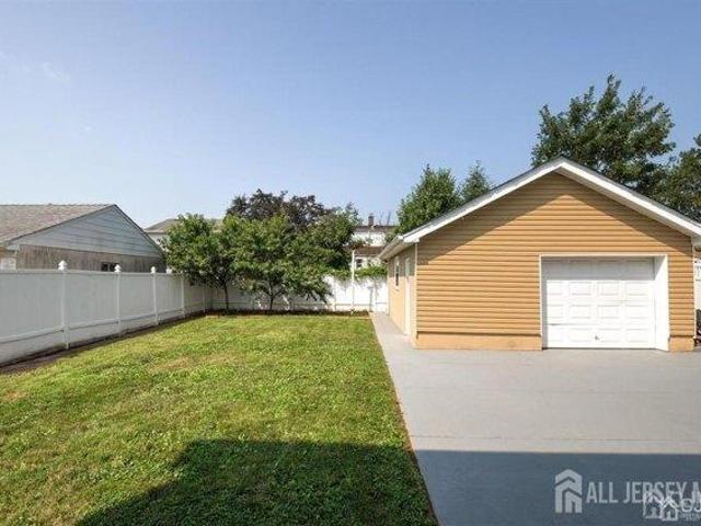 house with 4 bedroom, Carteret NJ ES105143459