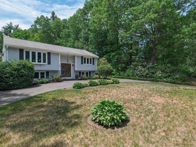 house with 4 bedroom, Carver MA ES103247696