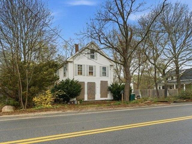house with 4 bedroom, Carver MA ES104905810