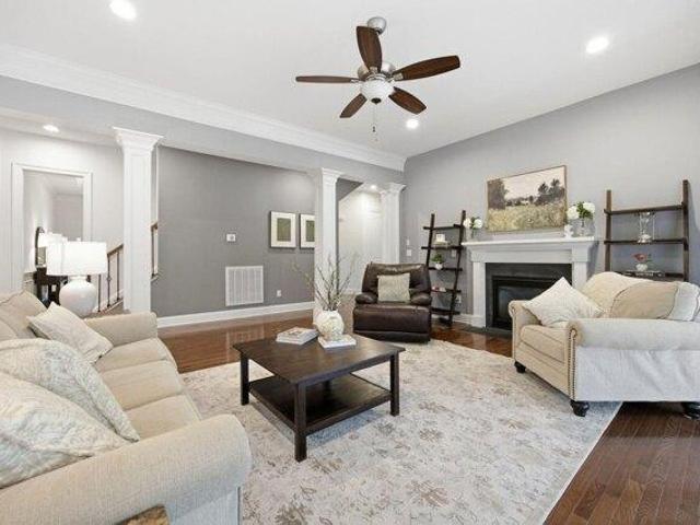 house with 4 bedroom, Cary NC ES104908677