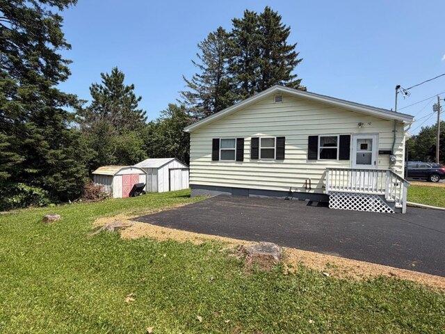house with 4 bedroom, Caribou ME ES104151663