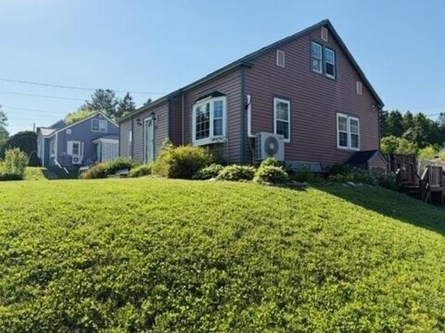 house with 4 bedroom, Caribou ME ES104480768