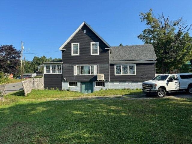 house with 4 bedroom, Caribou ME ES103848558