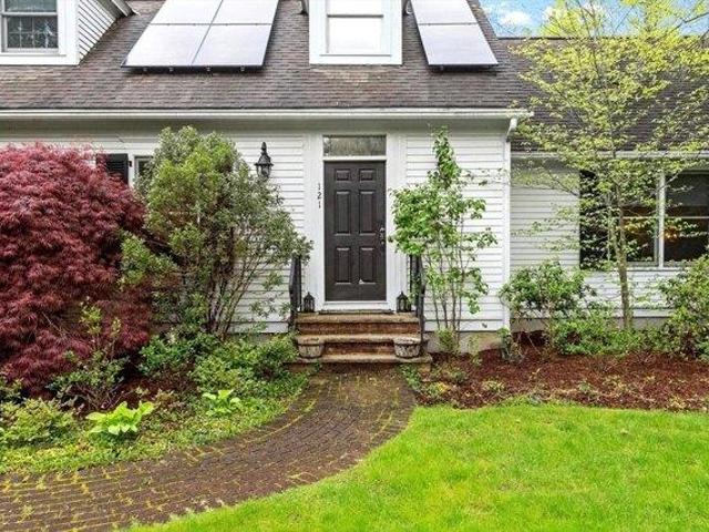 house with 4 bedroom, Carlisle MA DS102922270