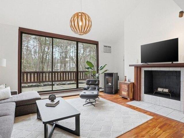 house with 4 bedroom, Carlisle MA ES103074795