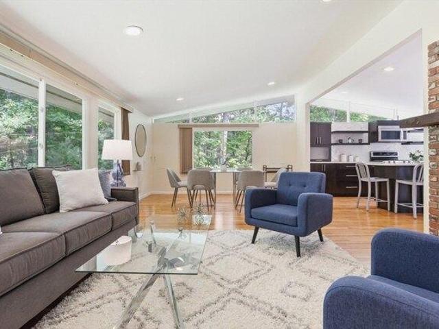 house with 4 bedroom, Carlisle MA ES103965973