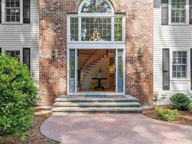 house with 4 bedroom, Carlisle MA ES104116935