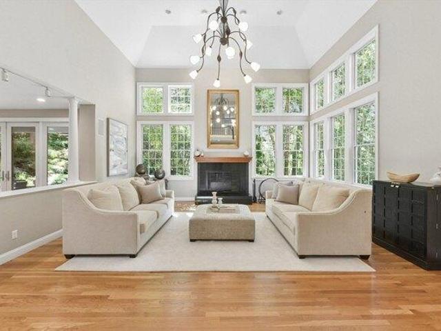 house with 4 bedroom, Carlisle MA ES105092771