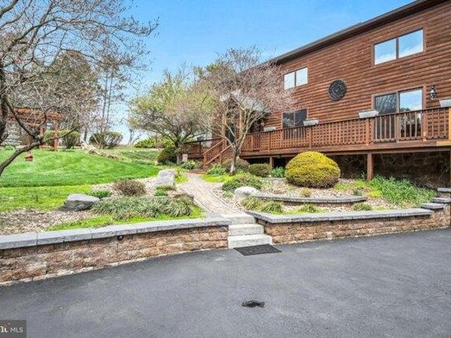 house with 4 bedroom, Carlisle PA ES103603490