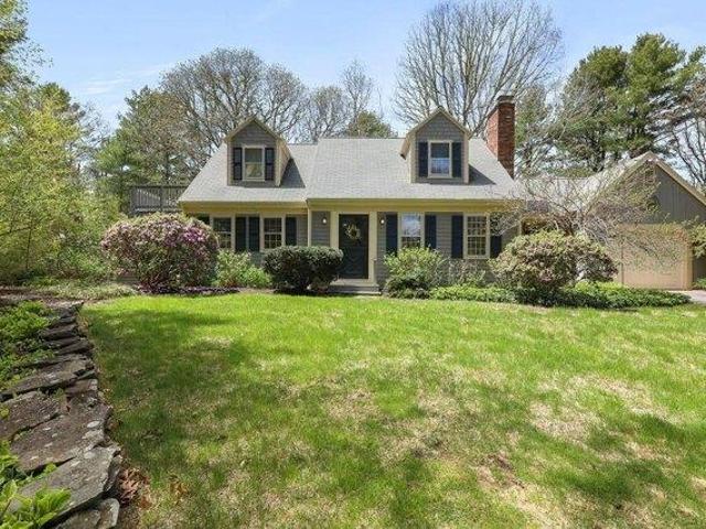 house with 4 bedroom, Cataumet MA DS102724097