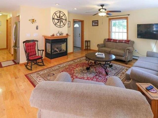 house with 4 bedroom, Cavendish VT ES105106941