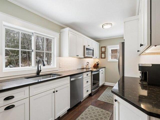 house with 4 bedroom, Cavendish VT ES105114415
