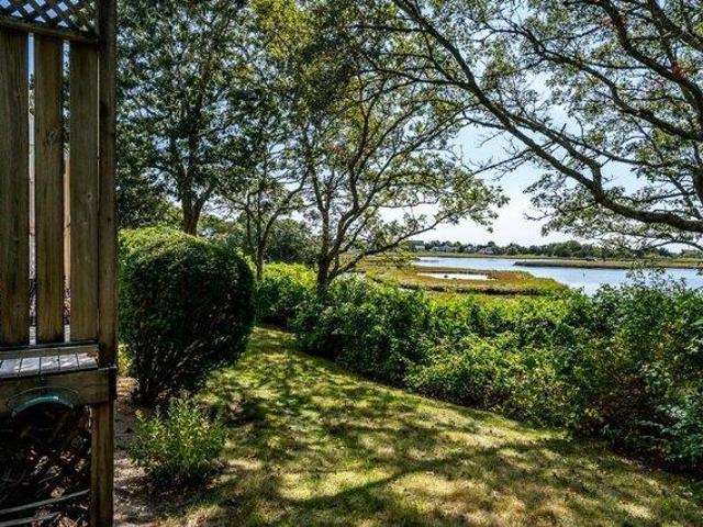 house with 4 bedroom, Centerville MA ES104043819