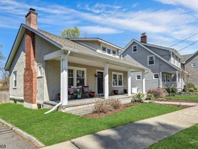house with 4 bedroom, Cedar Grove NJ DLS102442974