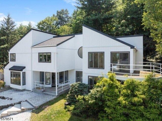 house with 4 bedroom, Cedar Grove NJ DLS102562100