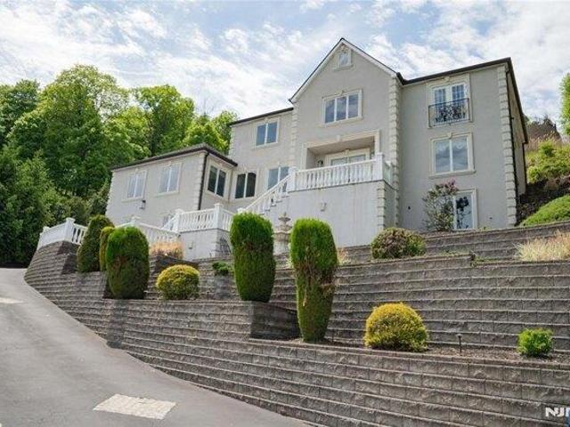 house with 4 bedroom, Cedar Grove NJ DS102827792