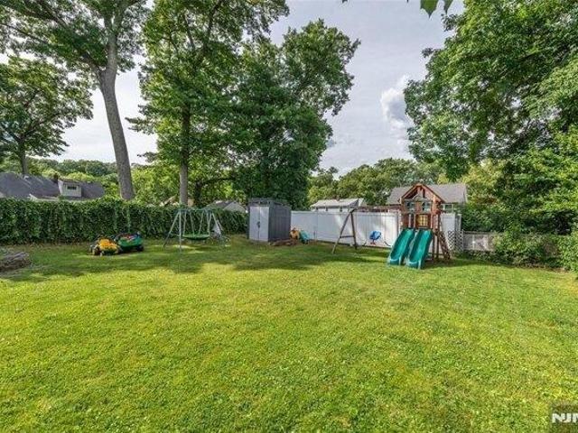 house with 4 bedroom, Cedar Grove NJ ES103186264