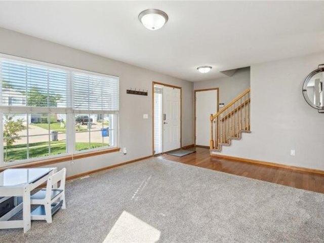 house with 4 bedroom, Cedar Rapids IA ES103501379