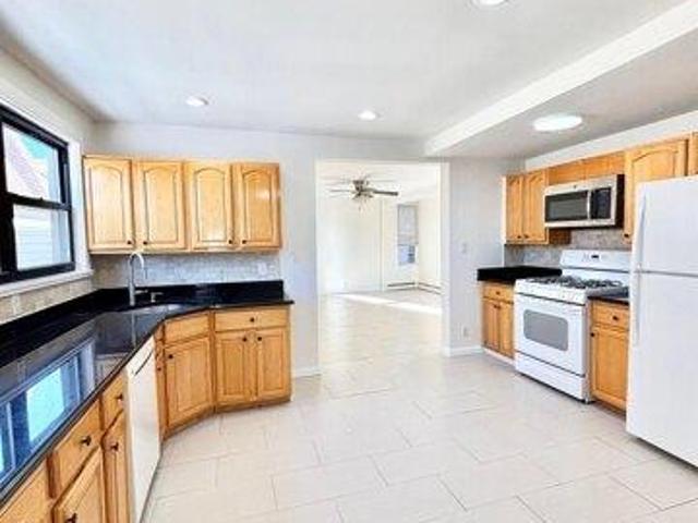 house with 4 bedroom, Cedarhurst NY DS100245926