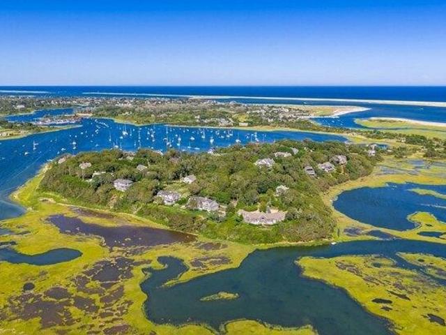 house with 4 bedroom, Chatham MA DS102960905