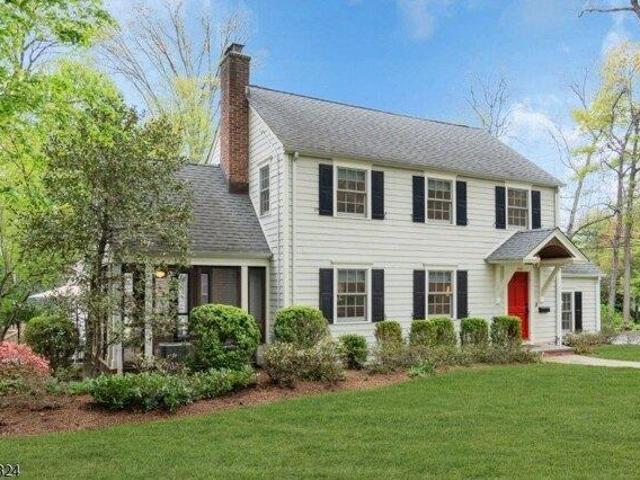 house with 4 bedroom, Chatham NJ DS102212409