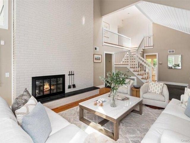 house with 4 bedroom, Chappaqua NY DS101800918