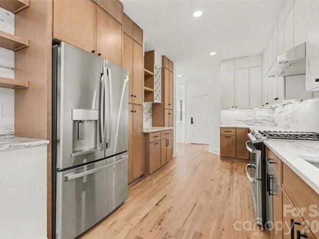 house with 4 bedroom, Charlotte NC ES104902576