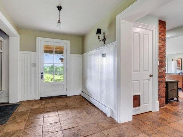 house with 4 bedroom, Charlotte VT ES105139981