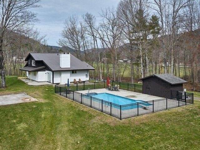 house with 4 bedroom, Charlemont MA ES103444272