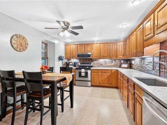 house with 4 bedroom, Charleroi PA DS103601617