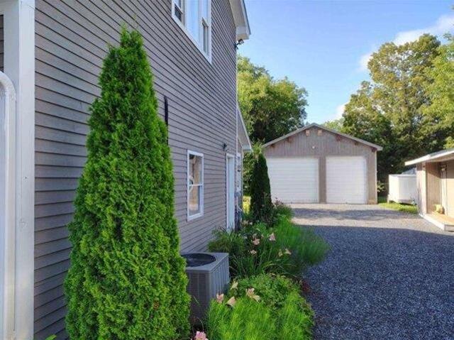 house with 4 bedroom, Charlestown NH ES104075652