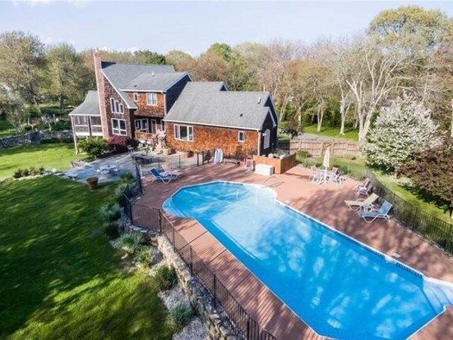 house with 4 bedroom, Charlestown RI ES104835435
