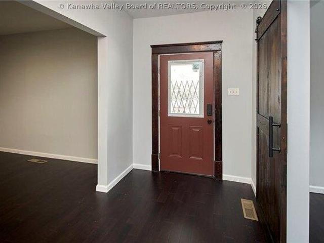 house with 4 bedroom, Charleston WV DS103603427