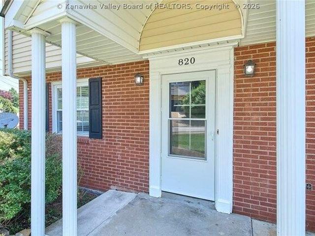 house with 4 bedroom, Charleston WV ES104908334