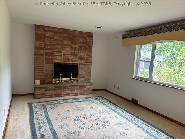 house with 4 bedroom, Charleston WV ES104901555