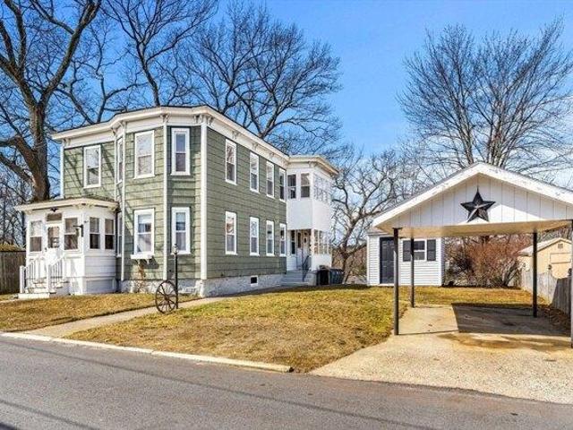 house with 4 bedroom, Chelmsford MA DLS102089048