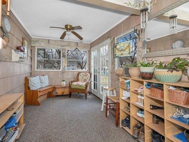 house with 4 bedroom, Chelmsford MA DLS102594761