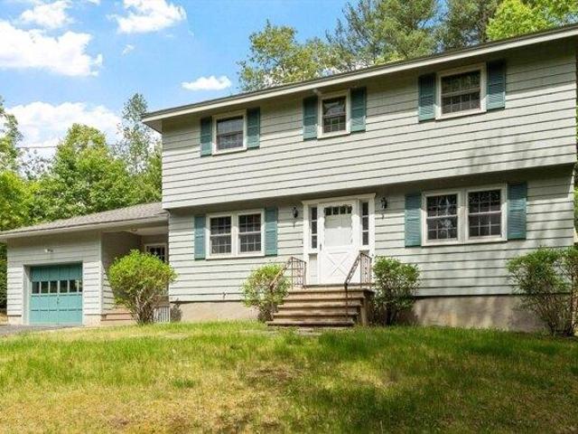 house with 4 bedroom, Chelmsford MA DLS102822657