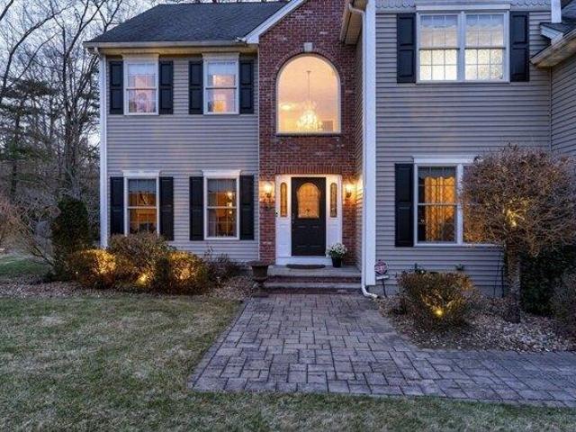house with 4 bedroom, Chelmsford MA DLS103018909