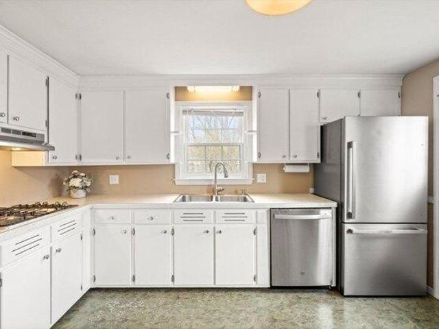 house with 4 bedroom, Chelmsford MA DS102530762