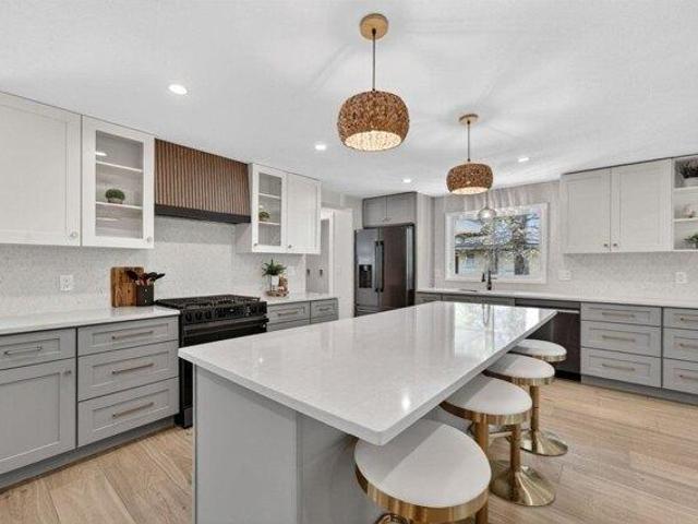 house with 4 bedroom, Chelmsford MA DS103018824