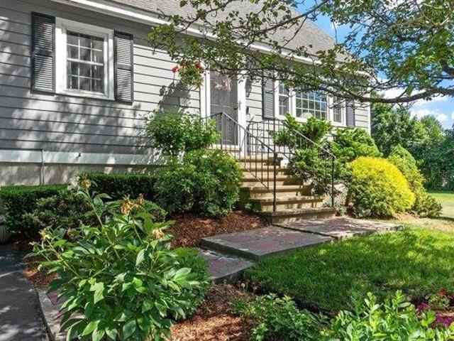 house with 4 bedroom, Chelmsford MA DS103929767