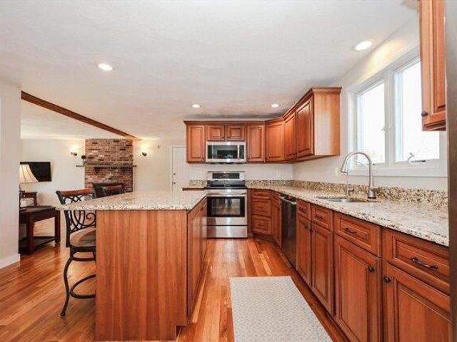 house with 4 bedroom, Chelmsford MA ES102825207