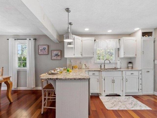 house with 4 bedroom, Chelmsford MA ES103929767