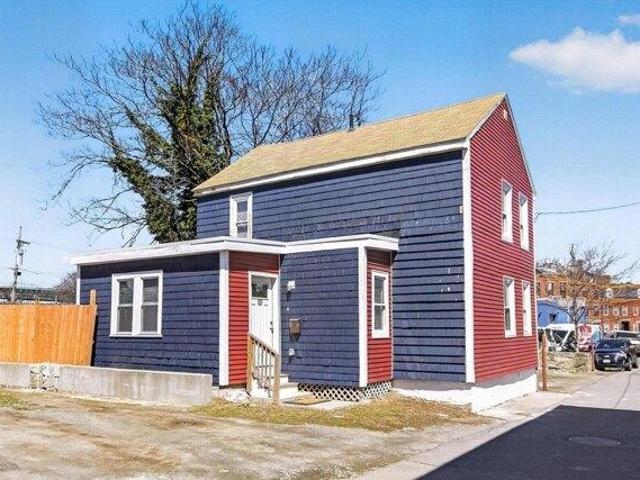 house with 4 bedroom, Chelsea MA DLS102342333