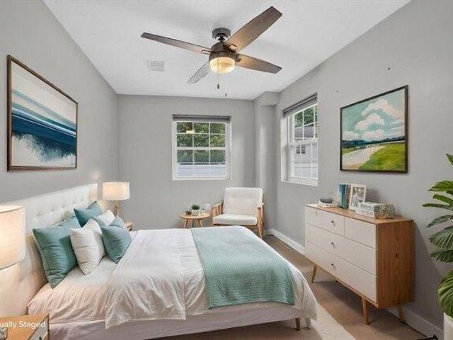 house with 4 bedroom, Chelsea MA ES104511133